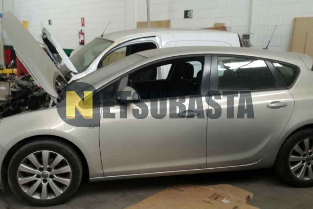 Subasta De Opel Astra 1 7cdti 2010