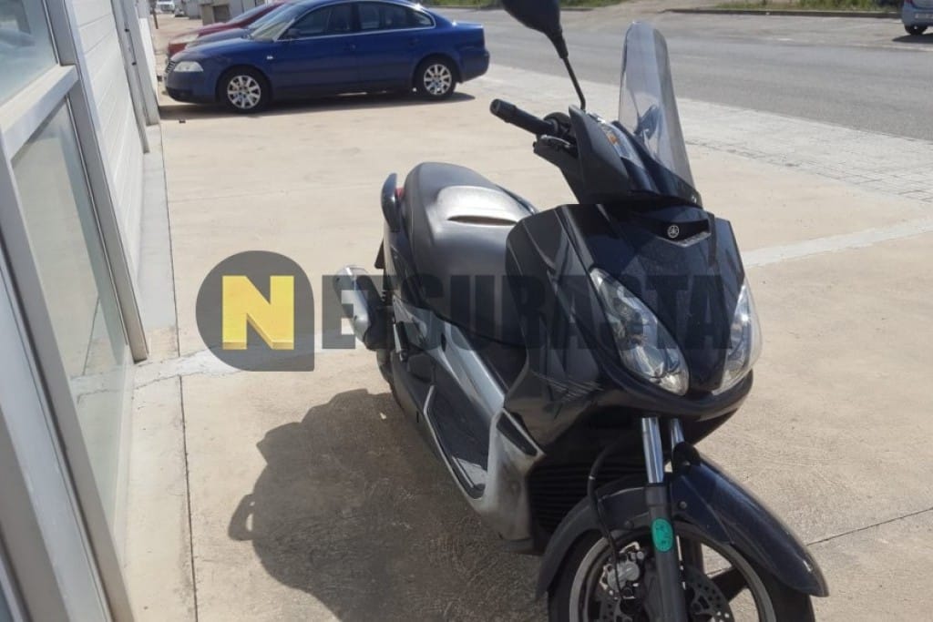 Subasta de Yamaha X-max 125cc 2008