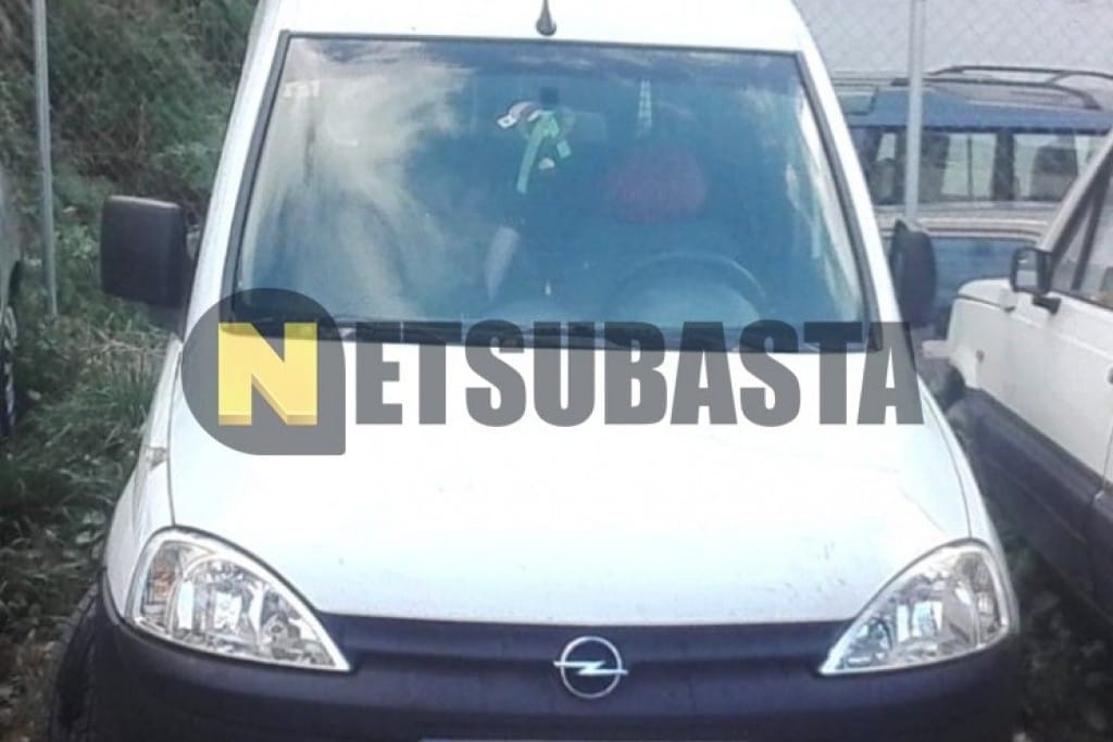 Subasta de Opel Combo C Van 1.3CDTi 2005