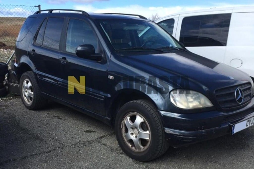 Subasta de Mercedes-Benz ML 430 1999