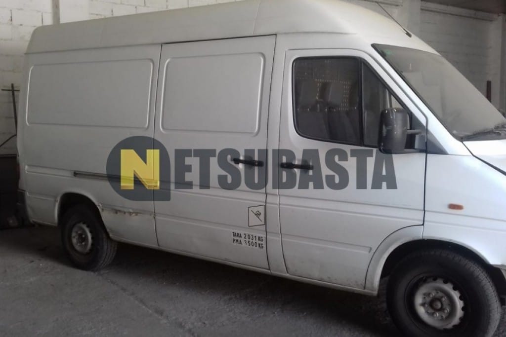 Subasta de Mercedes-Benz Sprinter 310D 1999