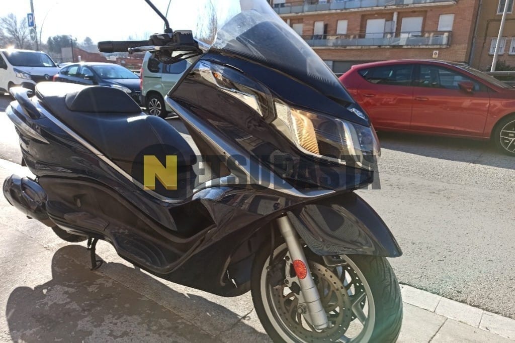 Subasta de Piaggio X10 350 2015