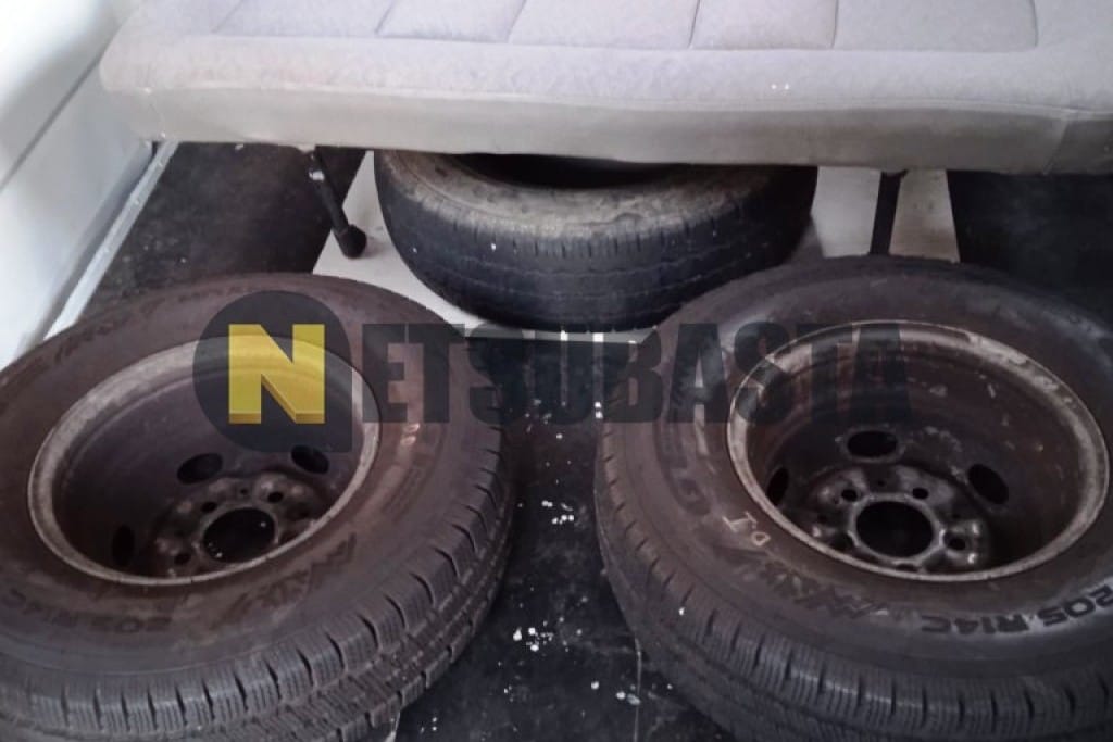 Subasta de Mercedes-Benz MB120 1989