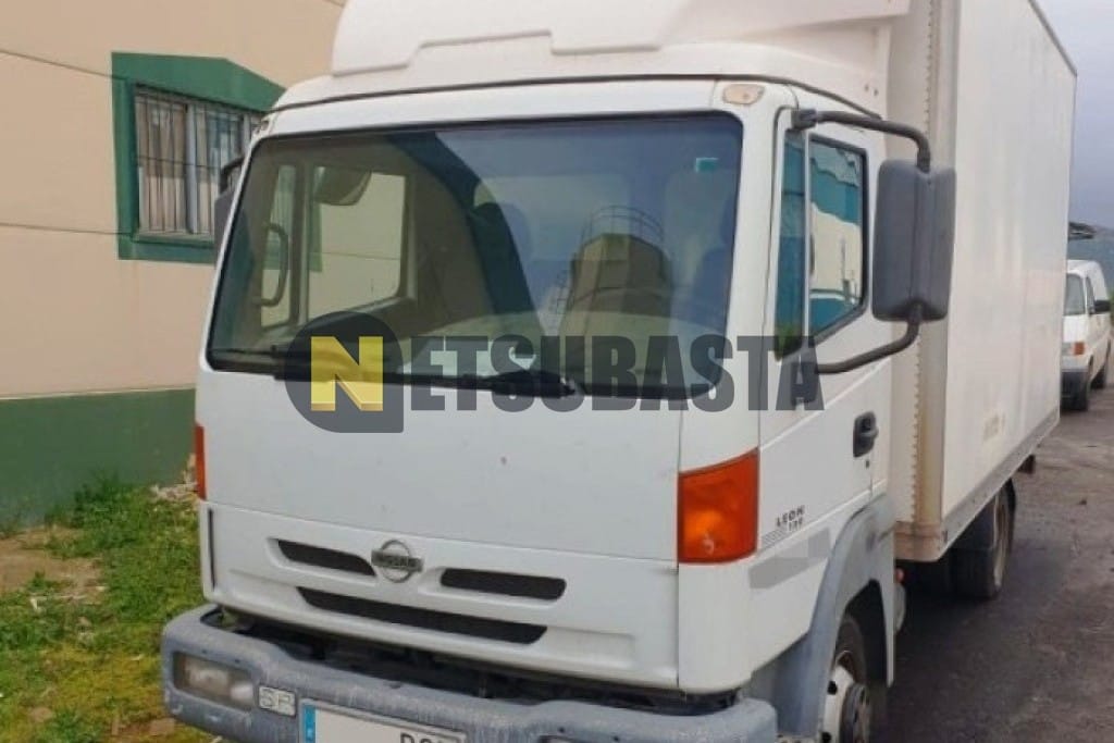 Subasta de Nissan Atleon 120 2002