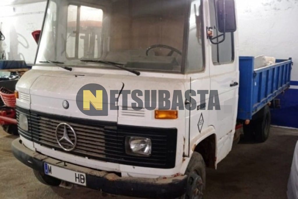 Subasta de Mercedes-Benz L 407- D 1986