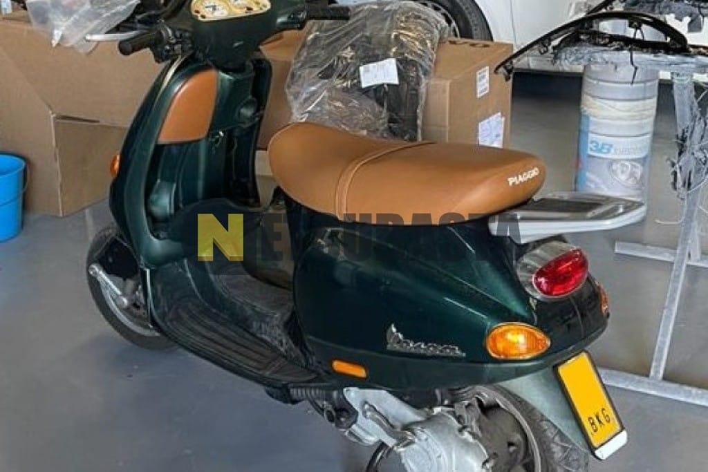 Subasta de Piaggio Vespa ET4 50 2001